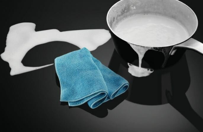 Płyta indukcyjna ELECTROLUX EIV63440BS Slim-fit Bridge 600 | MediaMarkt