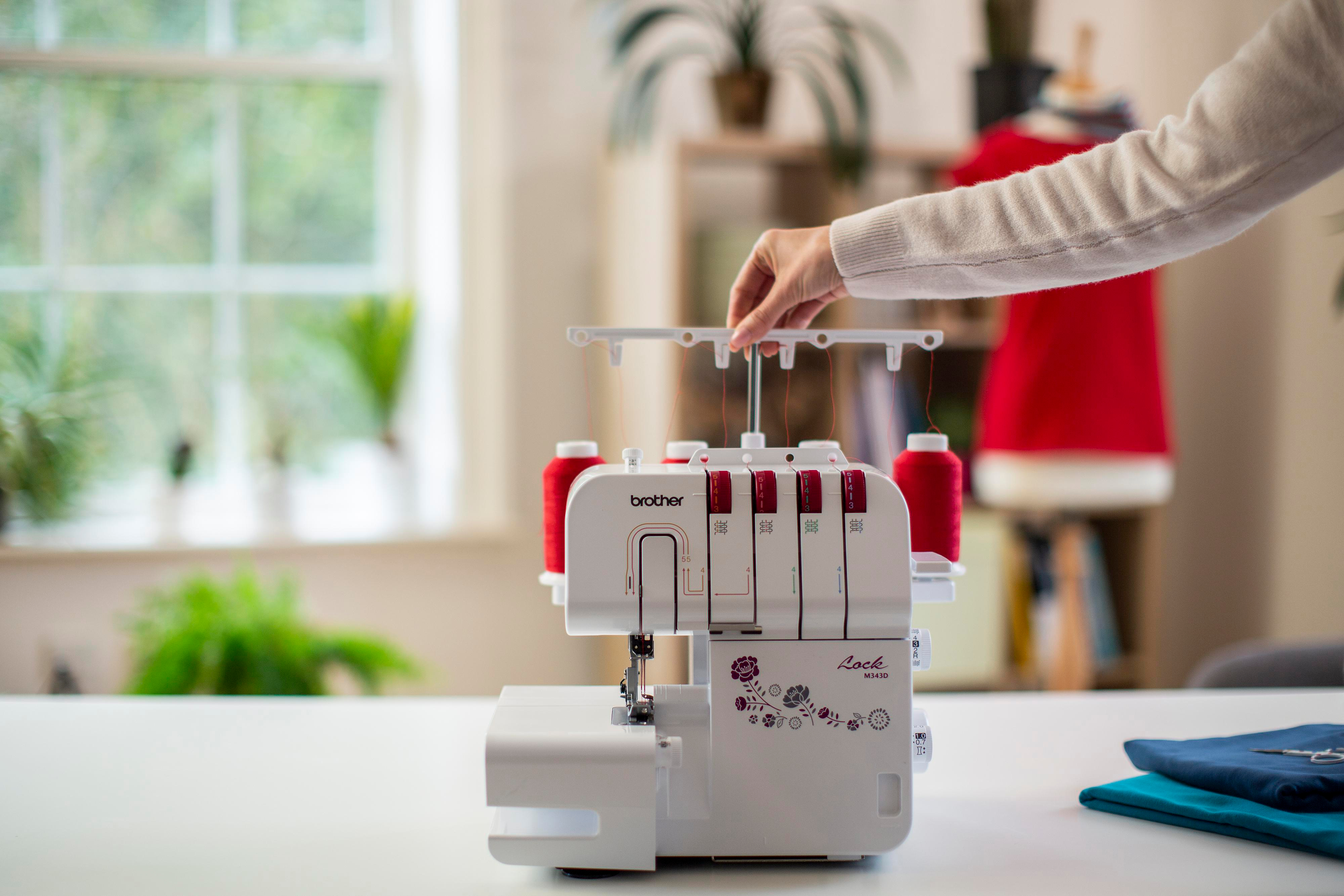 BROTHER M343D Overlock-Nähmaschine (75 Watt) | SATURN