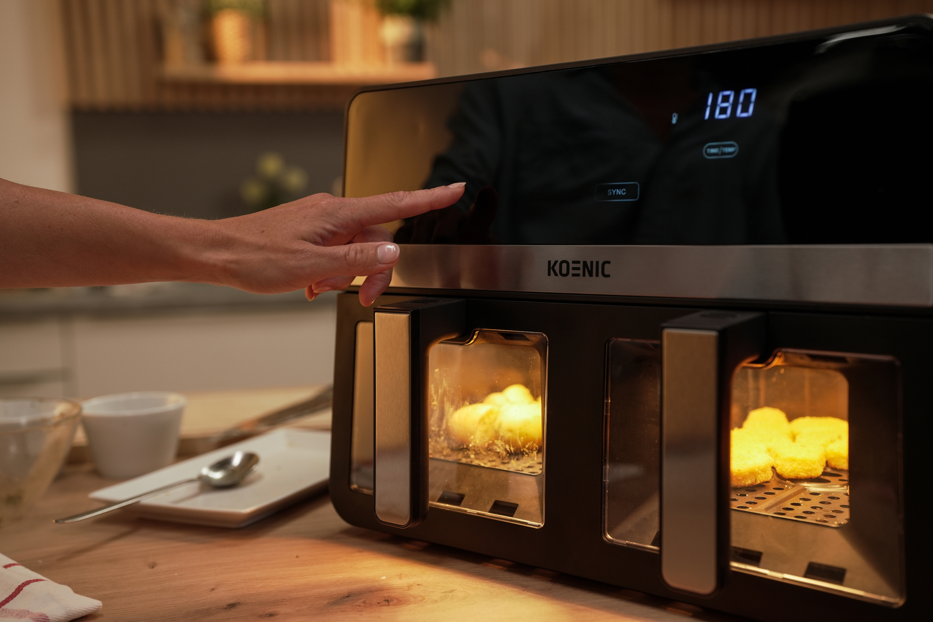 Frytkownica beztłuszczowa dwukomorowa KOENIC KAF 924224 B Czarny ...