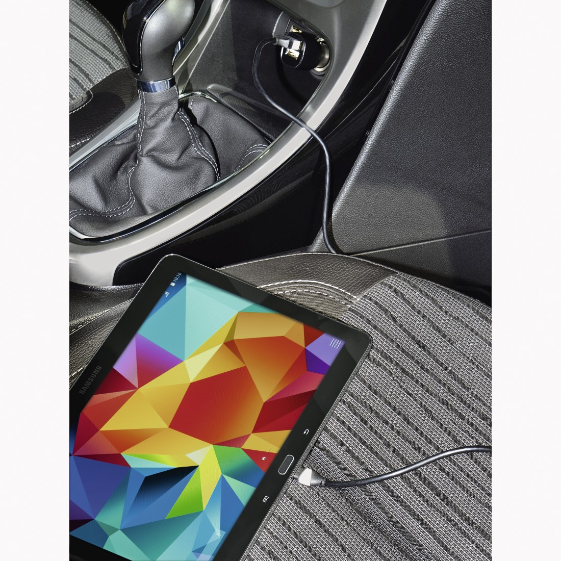 HAMA 173624 Autolader Duo 2.4A Zwart kopen? | MediaMarkt