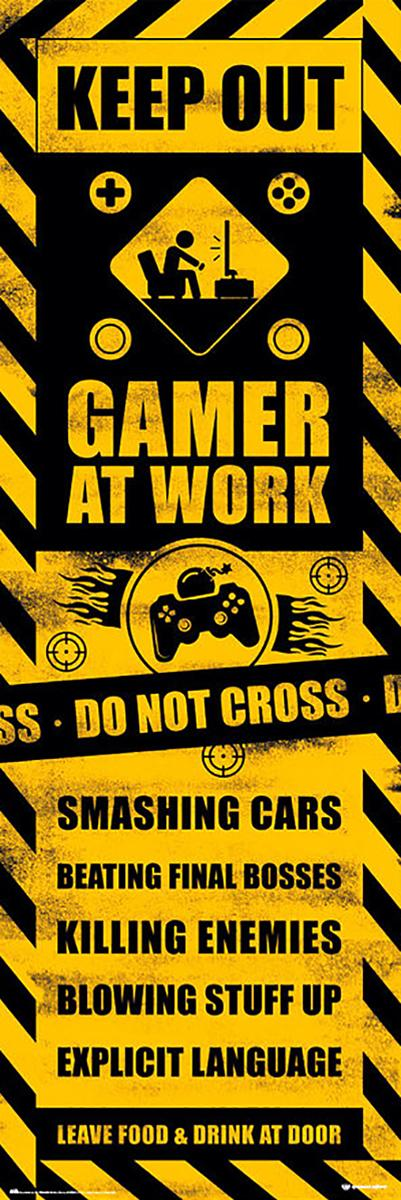 GRUPO ERIK EDITORES Gamer Türposter Keep Out Gamer At Work Poster ...
