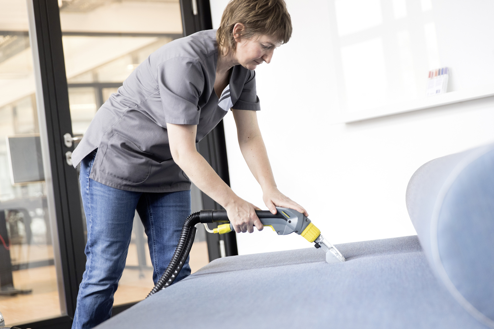 KARCHER Puzzi 8/1 Halı Koltuk Yıkama Makinesi Gri Fiyat & Özellik | MediaMarkt