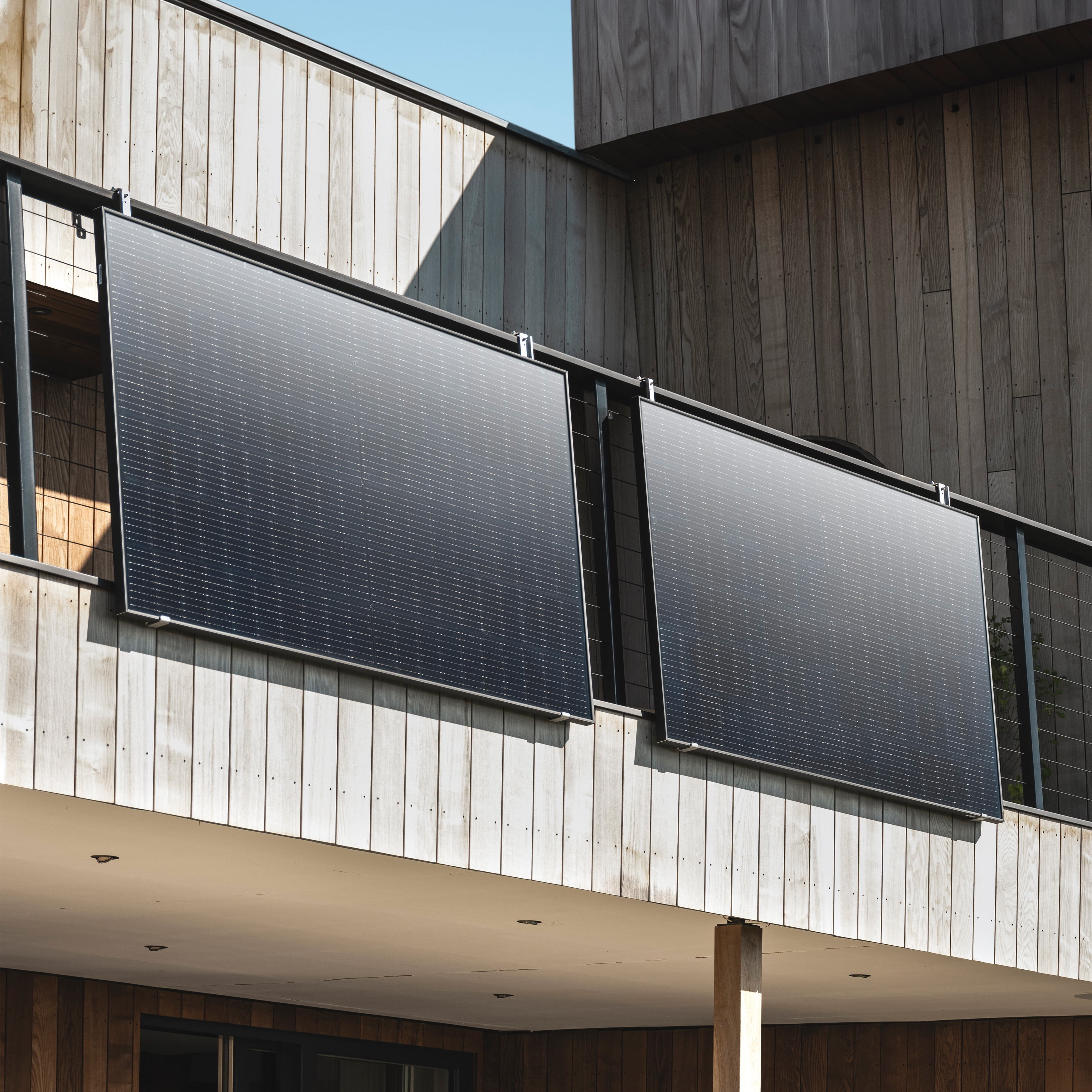 EET Plug-In PV-System für Balkon mit smartem Speicher Balkonkraftwerk ...