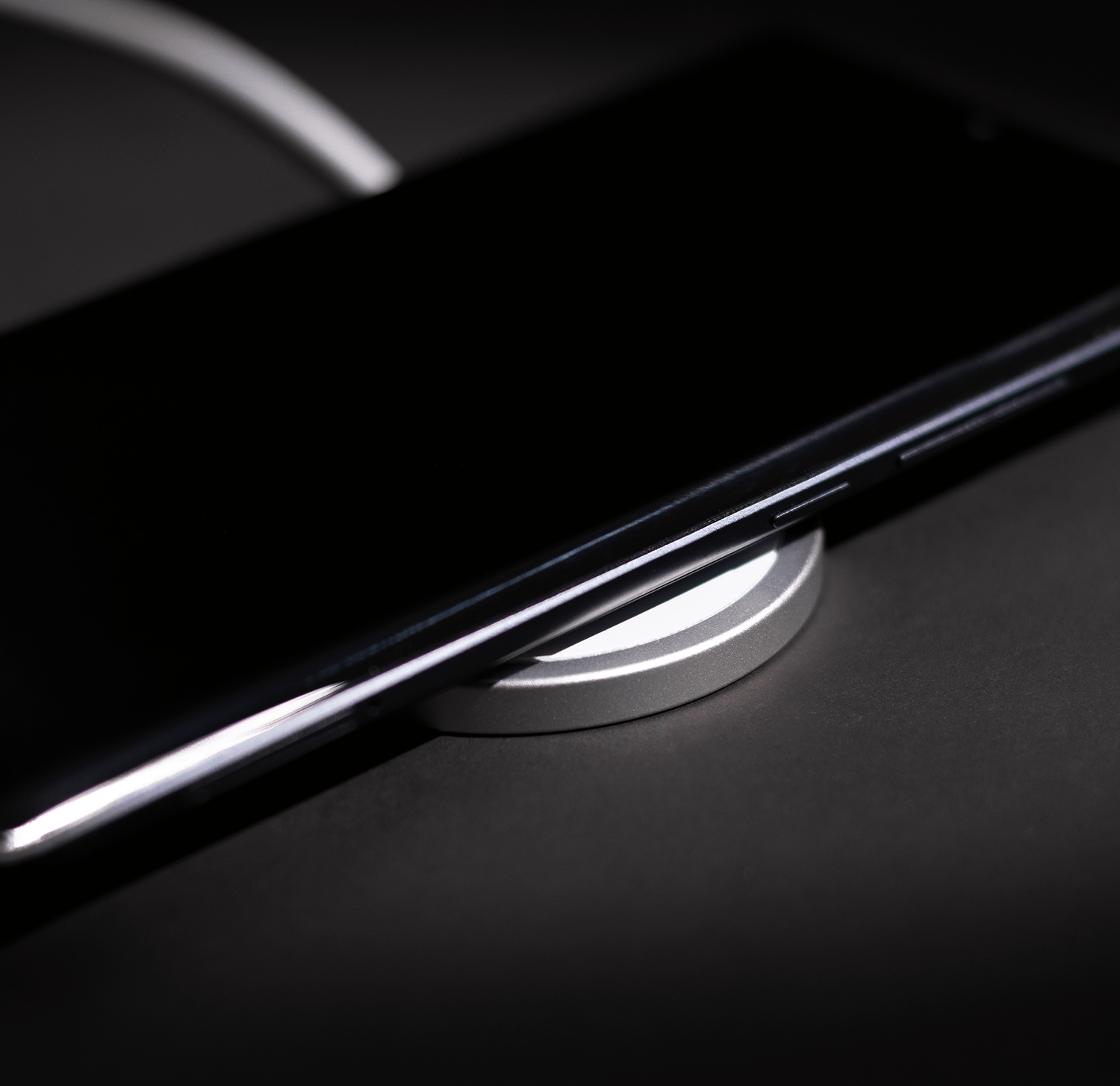 CARICATORE INDUTTIVO REAGLE QI 15W MAGSAFE | MediaWorld.it