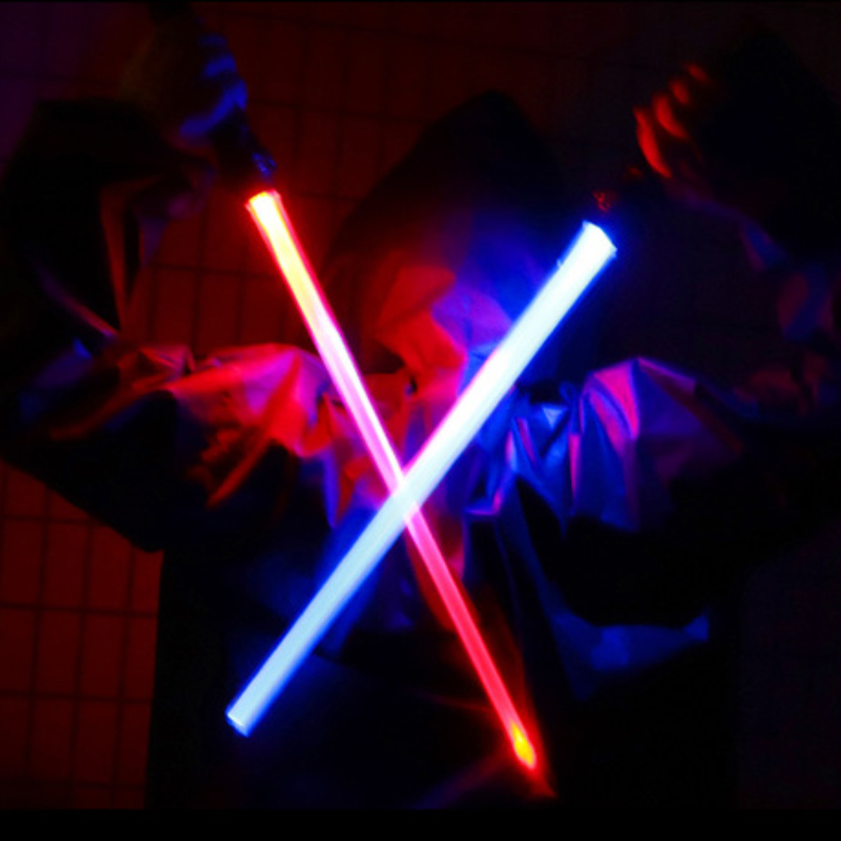 TUSERXLN Metall LED Sound RGB Cosplay Spielzeug-Lichtschwert | MediaMarkt