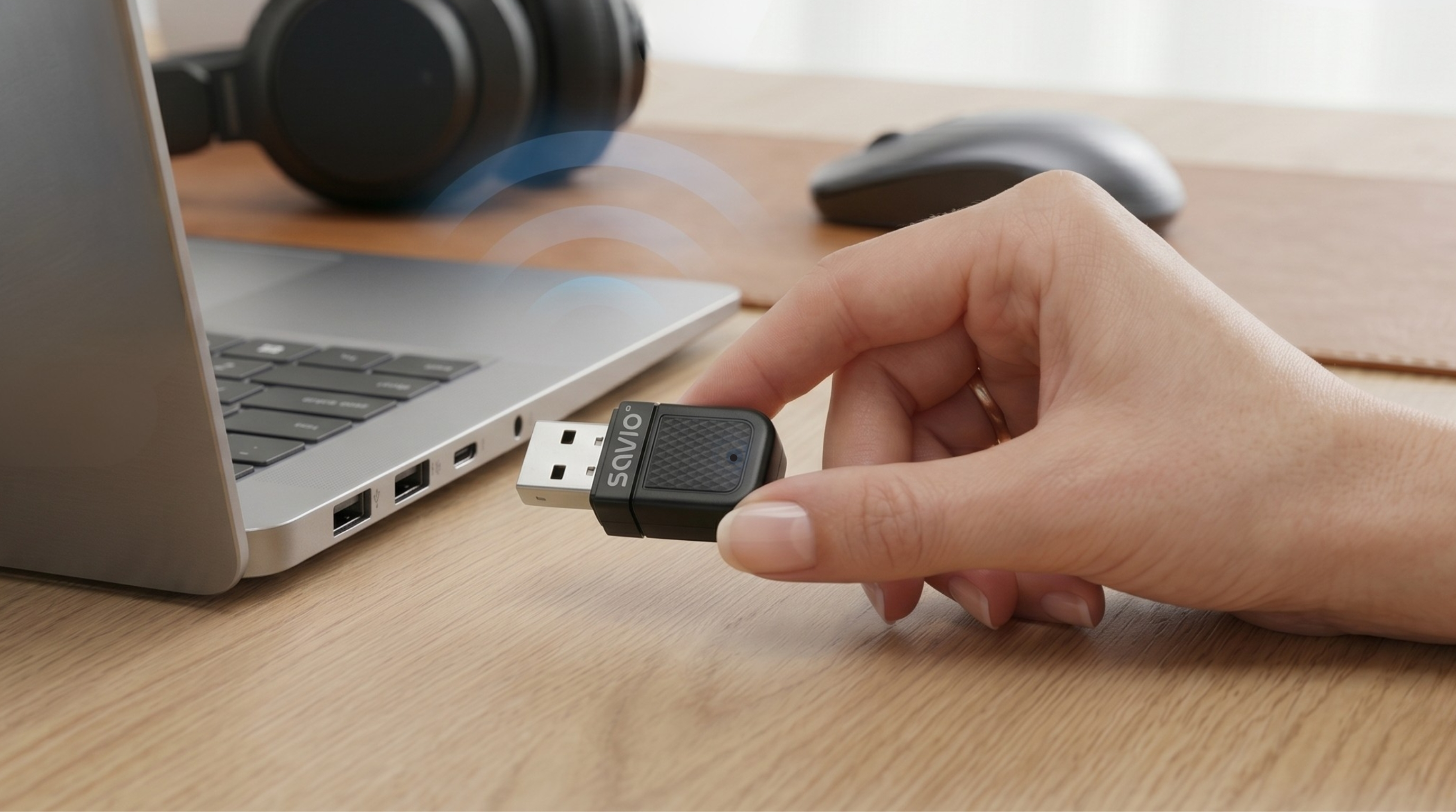 Adapter USB SAVIO BT-070 Dual Band 600 Mbps do PC Laptop Czarny ...
